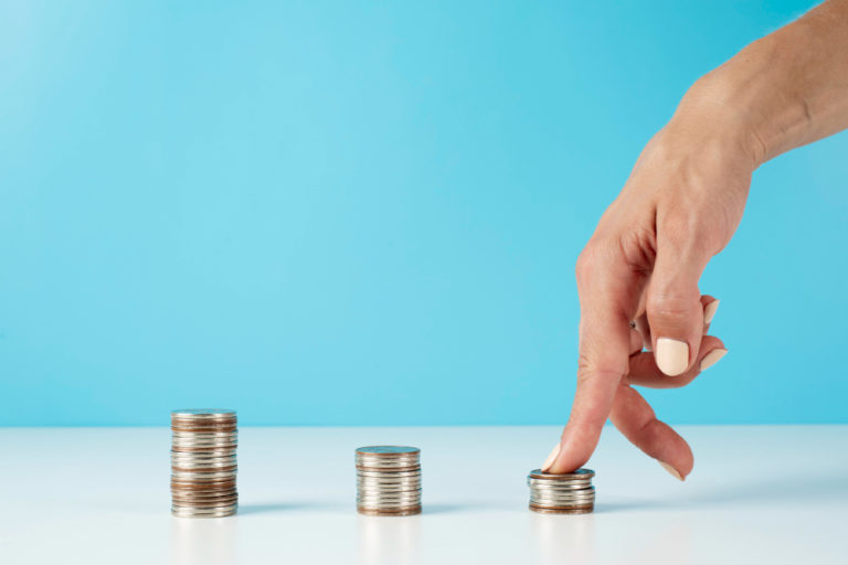 Biaya Tidak Tetap Adalah: Pengertian dan Perbedaan dengan Biaya Tetap