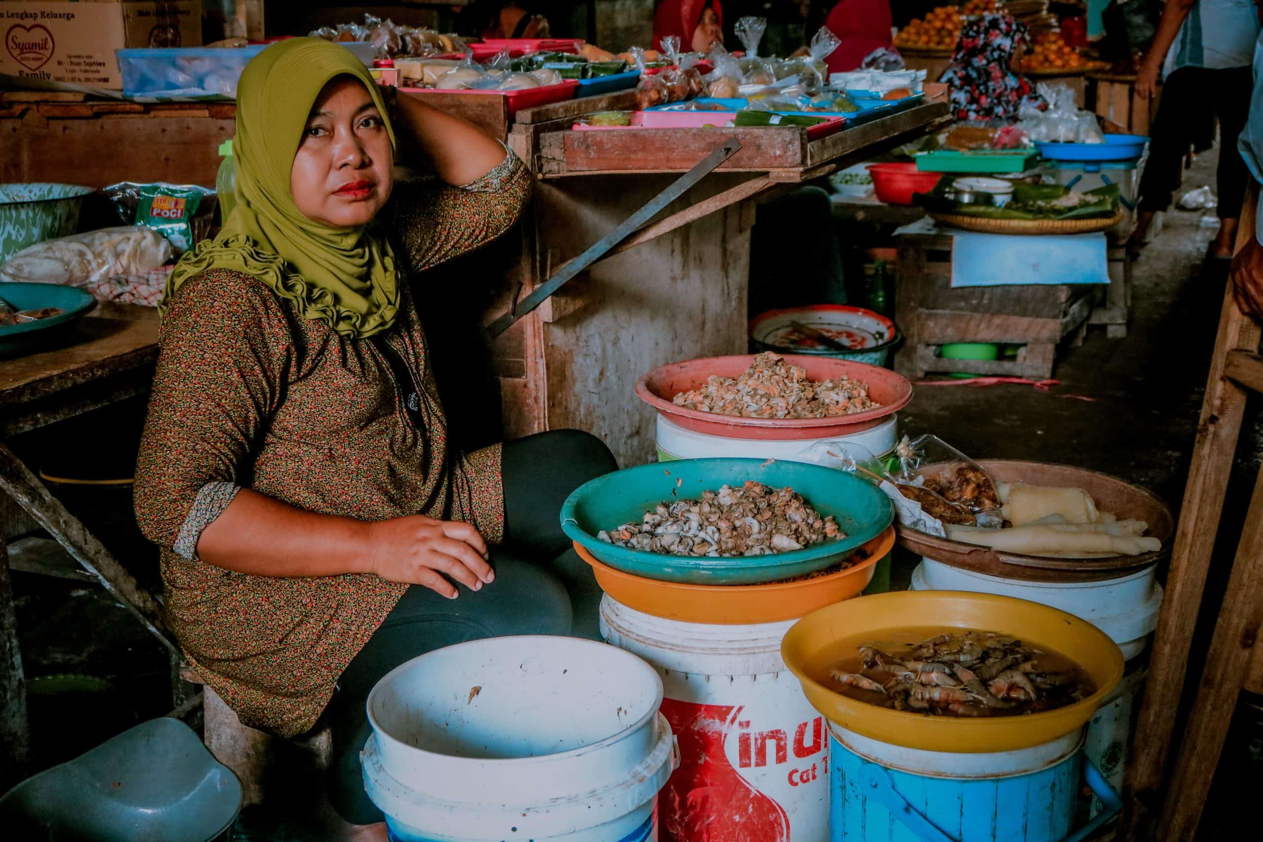 Contoh Pelaku Ekonomi & Peranannya di Perekonomian Indonesia
