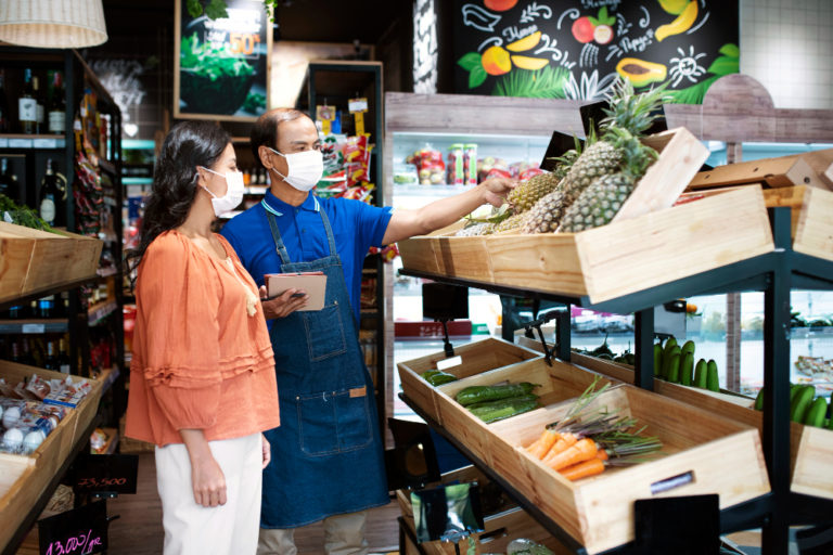 Apa Tugas Pramuniaga? Ini Tanggung Jawab, dan Kualifikasinya