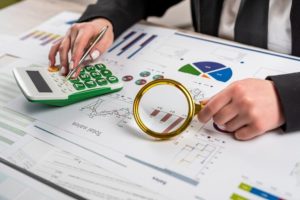 Cost Control Adalah: Pengertian, Fungsi, Faktor dan 3 Elemennya